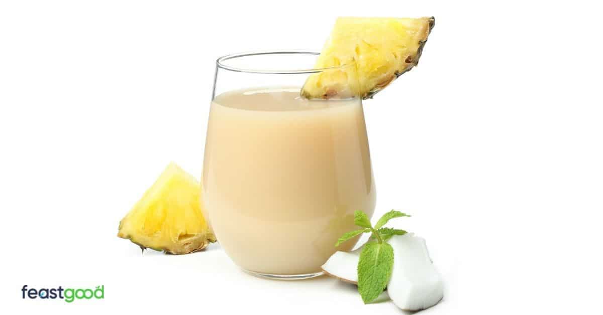 How Many Calories Are In A Protein Shake? (9 Examples) - FeastGood.com