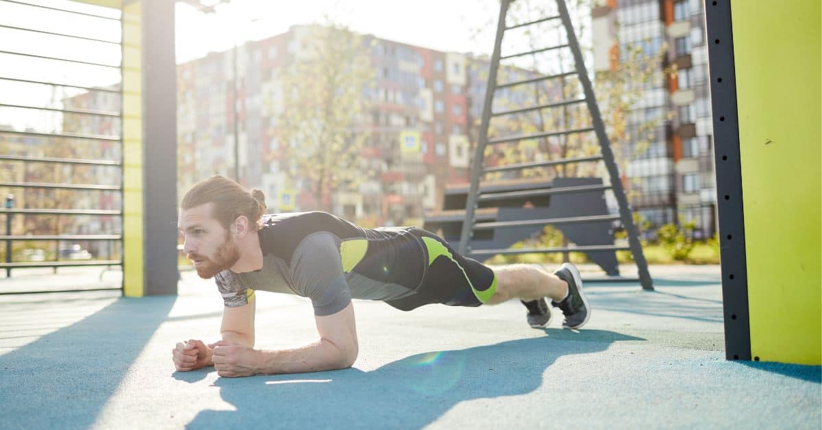 The 7 Most Effective Ab Exercises For A Flat Stomach, According To ...